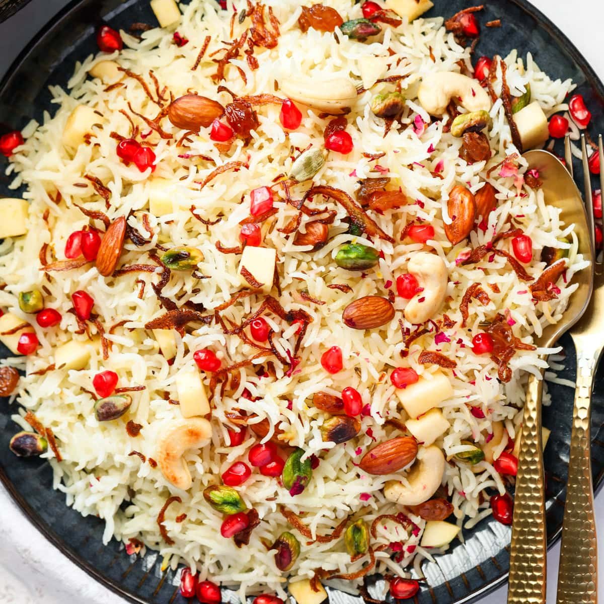 Kashmiri Pulao Recipe: A Flavorful, Nutty, and Aromatic Rice Dish ...