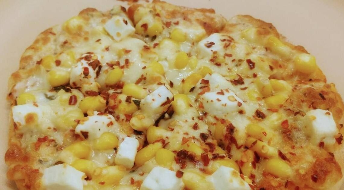 Homemade Paneer Cheese Pizza Recipe: A Flavorful Fusion of Indian and ...